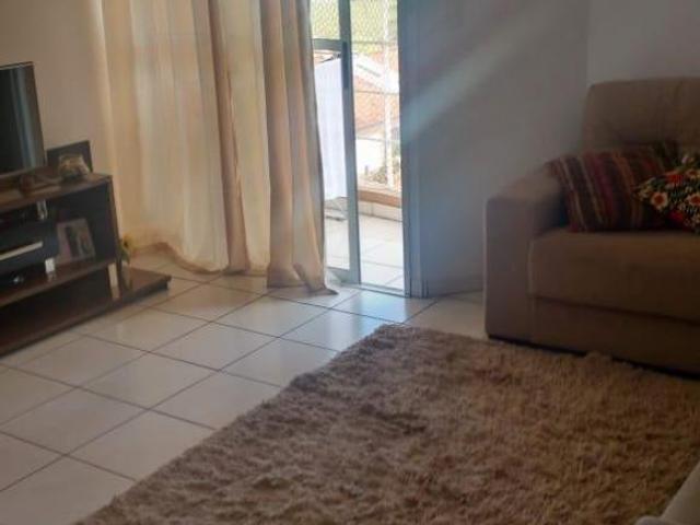 EXCELENTE LOCALIZAÇÃO * Porteiros 24 horas