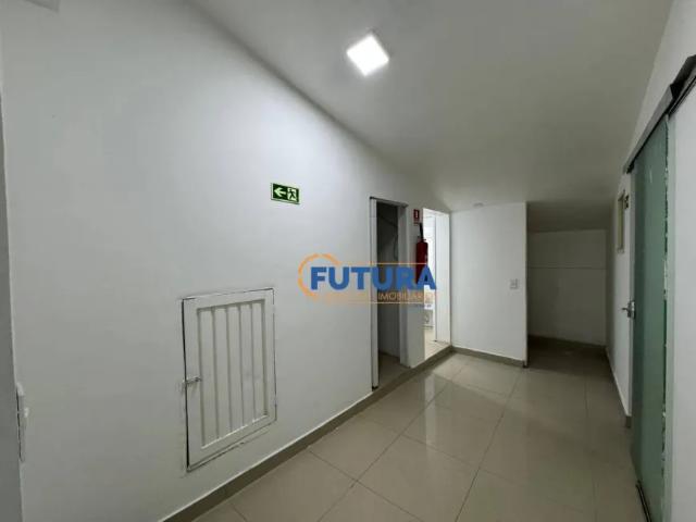 Excelente Loja Comercial com 139m² Ed Venâncio JR CONIC ASA SUL