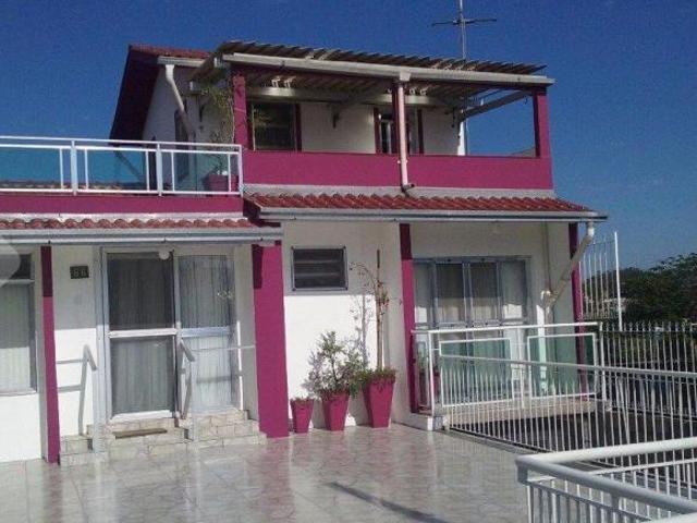 Excelente sobrado