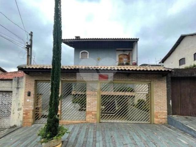 Excelente sobrado, 4 Dorm, 2 Suites espaçoso e charmoso na Vila Maria Alta