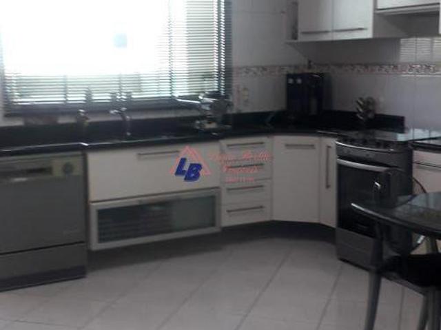 EXCELENTE SOBRADO