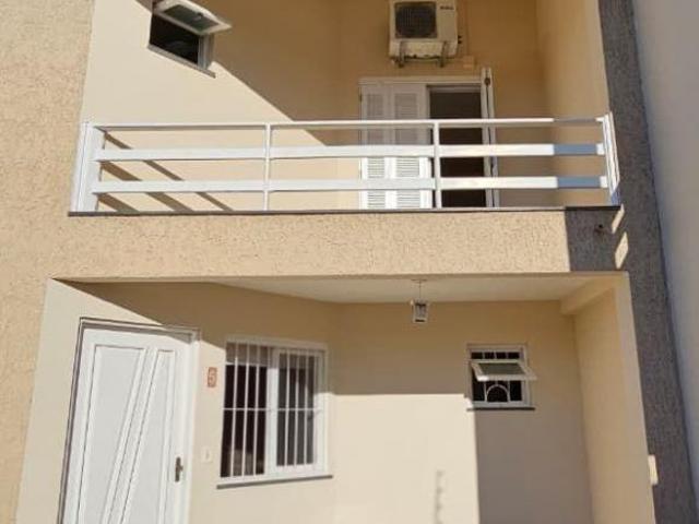 Excelente sobrado 03 dormitórios em Condominio fechado com vaga dupla Altos de