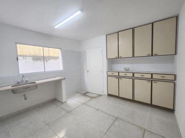 EXCELENTE SOBRADO 122 m² 03 QUARTOS, 02 WC, 02 VAGAS DE GARAGENS FL38