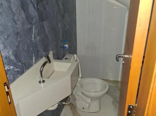 Excelente Sobrado 133m2 em uma rua larga totalmente residencial