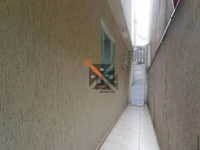 Excelente sobrado 200mts a.c 3 suítes 4 vagas copa cozinha sótão localização privilegiada á 800mts