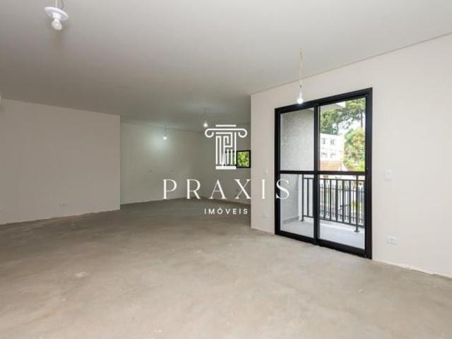 Excelente sobrado 212m², bem localizado Ahú, Cur