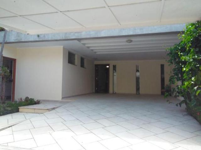 EXCELENTE SOBRADO 270 M2 4 DORMITÓRIOS, 2 SUITES COMPLETA COM CLOSIT JARDIM DAS VERTENTES