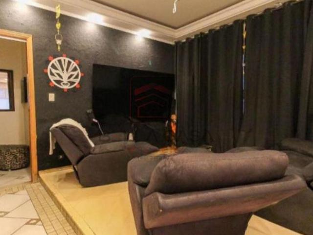 Excelente sobrado 300m2 3 suítes 8 vagas na Vila Prudente Rua Umuarama