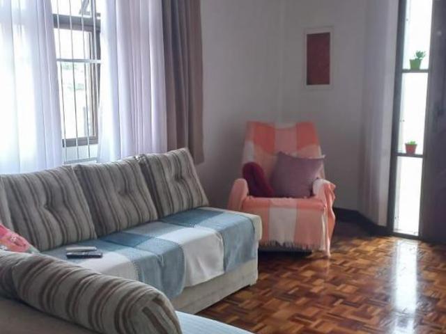 EXCELENTE SOBRADO 3 QUARTOS SUÍTE CLOSET 3 VAGAS NO UBERABA