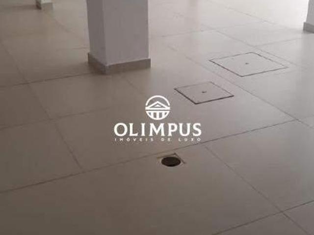 Excelente sobrado tríplex, disponível para venda – Uberlândia/MG