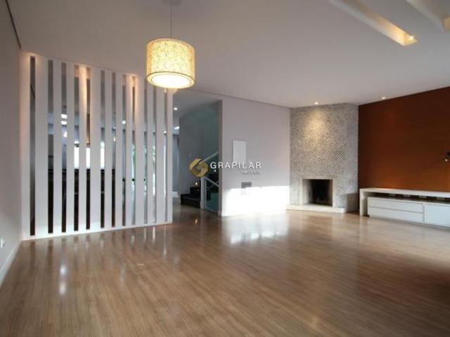 Excelente Sobrado Triplex em Condomínio – Pinheiri