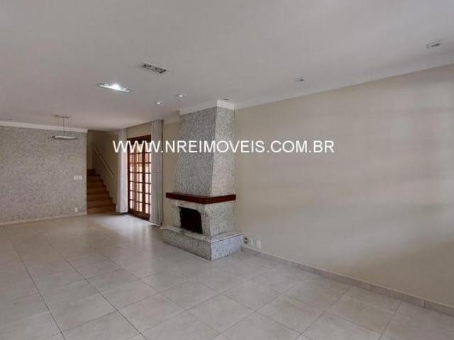 EXCELENTE SOBRADO À VENDA NO MORUMBI SUL