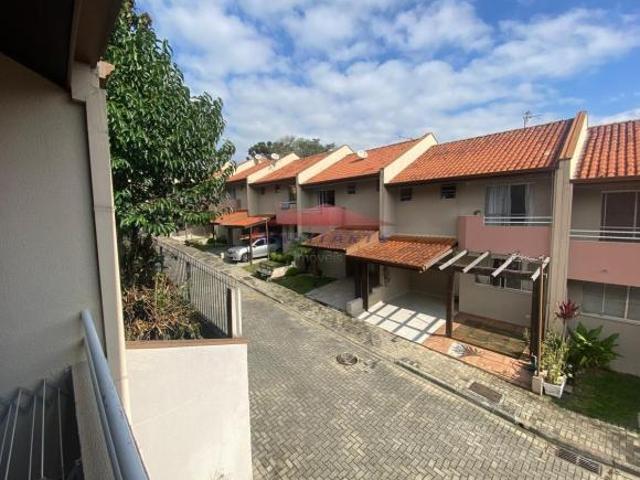 Excelente Sobrado à venda ou locação em Curitiba PR, no bairro Uberaba, com 3 quartos, sendo 2 suíte