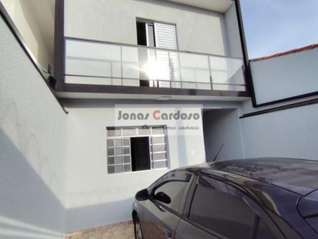 Excelente sobrado à venda bairro Braz Cubas em Mogi das Cruzes, com 3 quartos, 1 suíte, 2 vagas, por