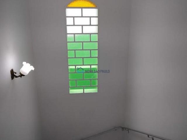 Excelente Sobrado á venda com 02 dorms e 03 vagas