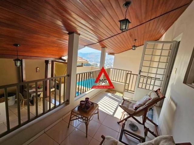 Excelente sobrado à venda com 3 quartos, sendo 1 suíte, no bairro JD. Eldorado em Itajubá MG
