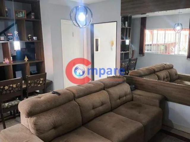 Excelente Sobrado à venda, condomínio fechado, 3 dormitótios, 1 suite, 2 vagas Parque Flamengo, Gua