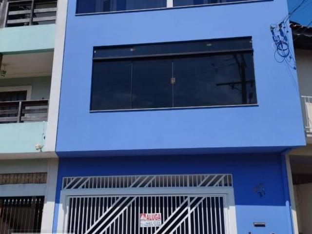 Excelente Sobrado à Venda em Embu das Artes – Oportunidade Única!