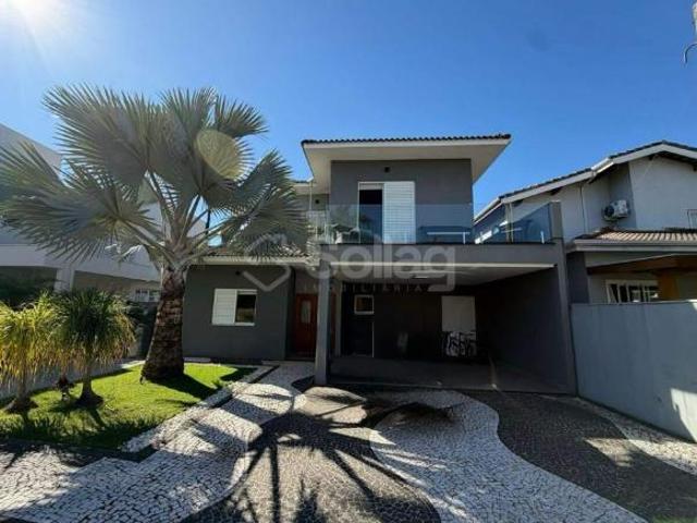 Excelente sobrado á venda, três suítes, varanda gourmet com jacuzzi no Residencial Country Club em I
