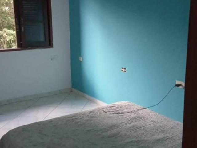 Excelente sobrado a venda
