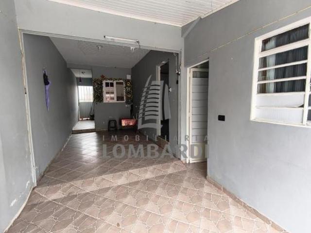 Excelente Sobrado Amplo com 150m² e Quintal Localização Estratégica Próximo à Linha Verde
