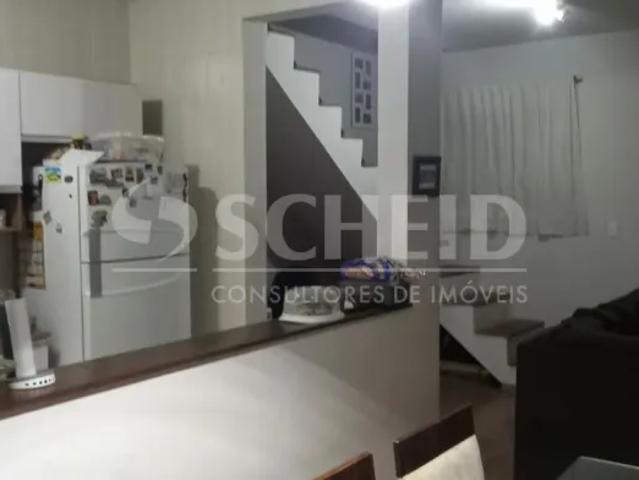 Excelente Sobrado com 3 dor em 150m2, ótima localização na Zona Sul
