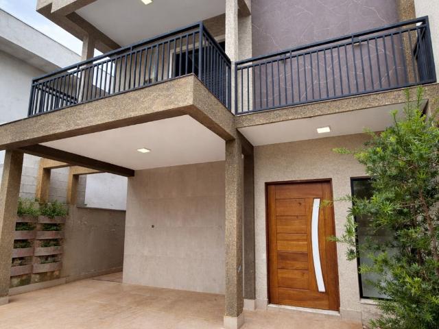 Excelente sobrado com 03 dormitórios, 01 suíte, 04 vagas Cond. Portal dos Ipês III Cajamar
