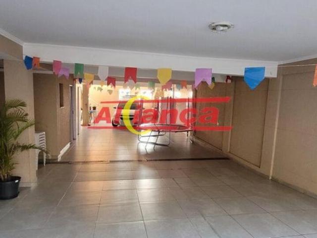 Excelente Sobrado com 03 suites