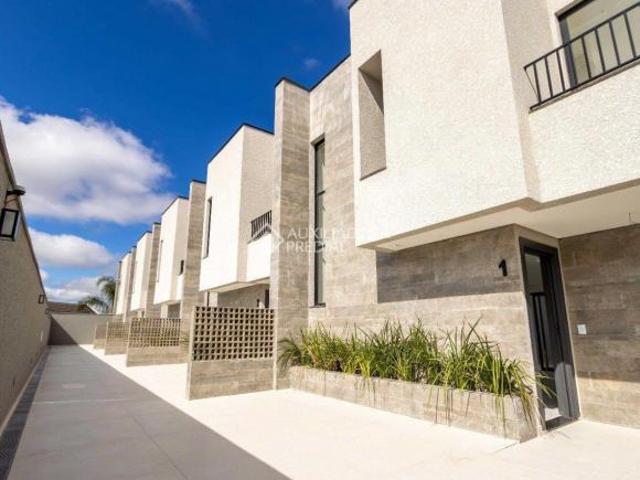EXCELENTE SOBRADO COM 152,50 M2 NO SÃO BRAZ!
