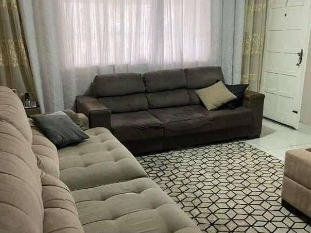 Excelente sobrado com 200 m² de área consrtruída na Vila Suiça em Santo André sendo 2 dormitórios, 1
