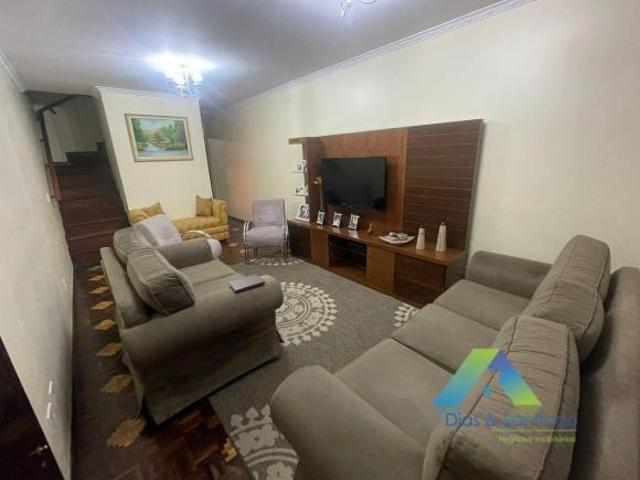 Excelente sobrado com 250m² e alto padrão de acabamento!