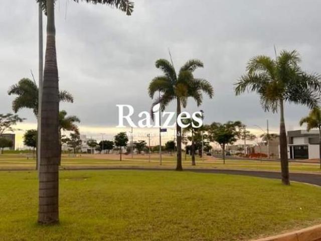Excelente sobrado com 3/4 sendo 1 suíte no Grand Ville