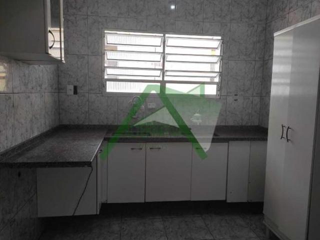 Excelente sobrado com edícula e salão comercial no Bairro Olímpico!