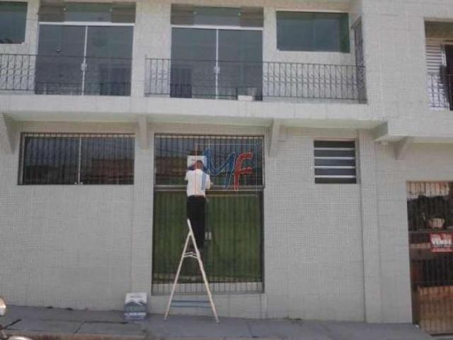 Excelente Sobrado com fácil acesso Av. Anhaia Melo, bancos, escolas, farmácias, etc