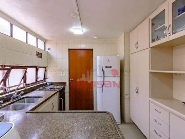 Excelente sobrado com projeto arquitetônico maravilhoso