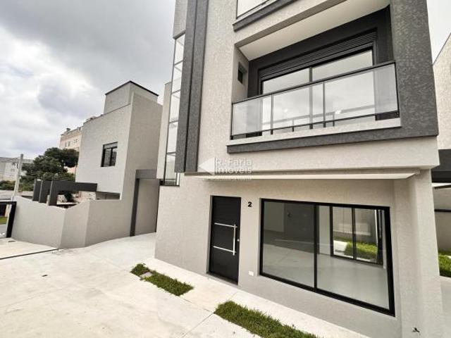 EXCELENTE SOBRADO COM TERRAÇO E TRÊS SUÍTES BAIRRO