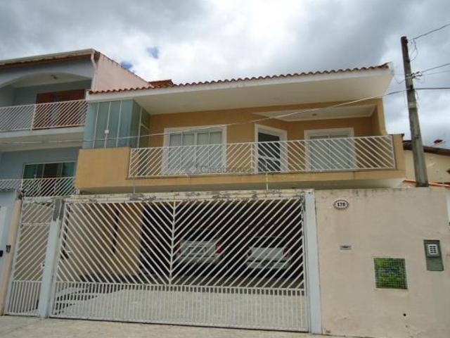 Excelente sobrado com terreno 250 m2 e 195,18 m2 de construção com 3 dorm. 01 suíte sala 2 amb