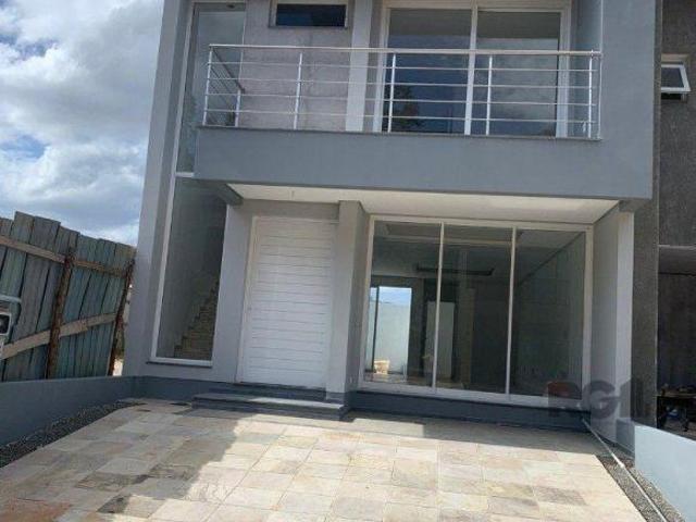 Excelente sobrado de 150m² com 4 dormitórios e 2 vagas