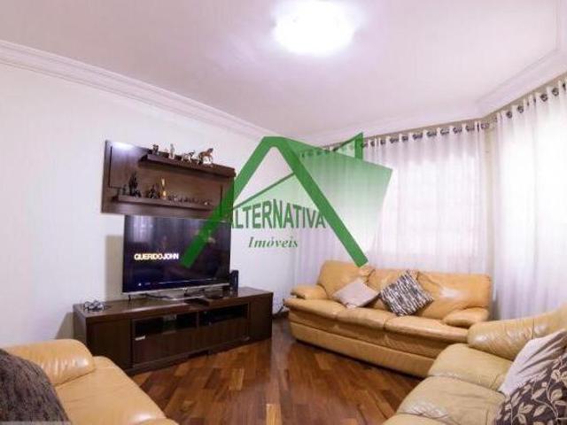 Excelente Sobrado de 153m² de área construída e churrasqueira!