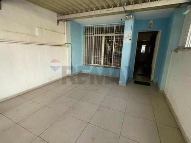 Excelente Sobrado de 160M² na Vila Mariana com 2 Suítes e Sótão de 28m² para Múltiplos Usos