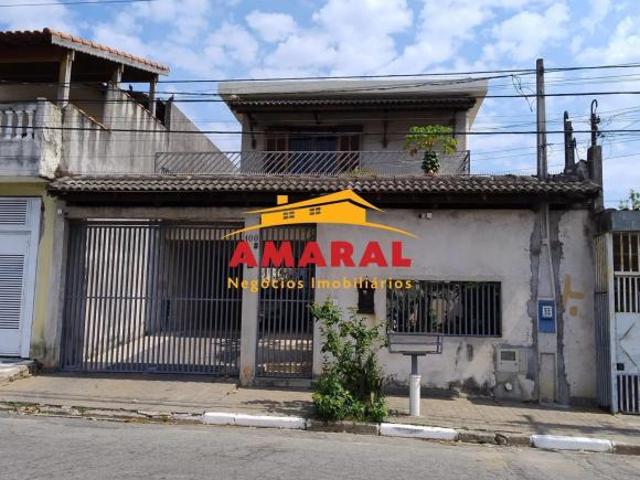 Excelente Sobrado de 3 Suítes com amplo quintal no Jardim Suzano Suzano