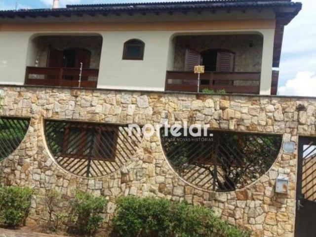 Excelente sobrado de alto padrão à venda no City América