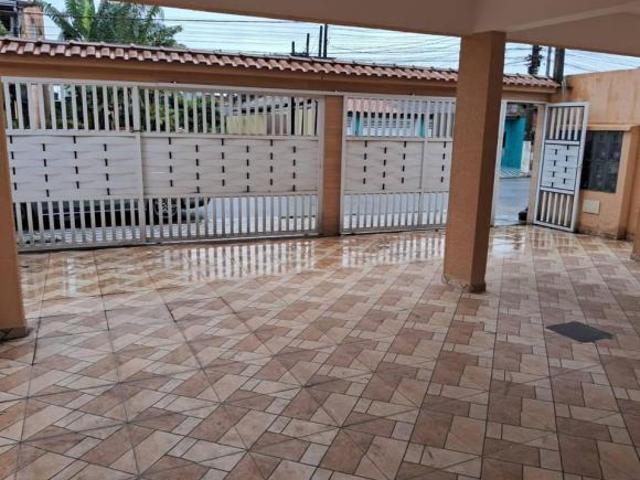 Excelente sobrado de condomínio com 02 dormitórios, 01 banheiro social, 01 lavabo, 01 vaga de garage