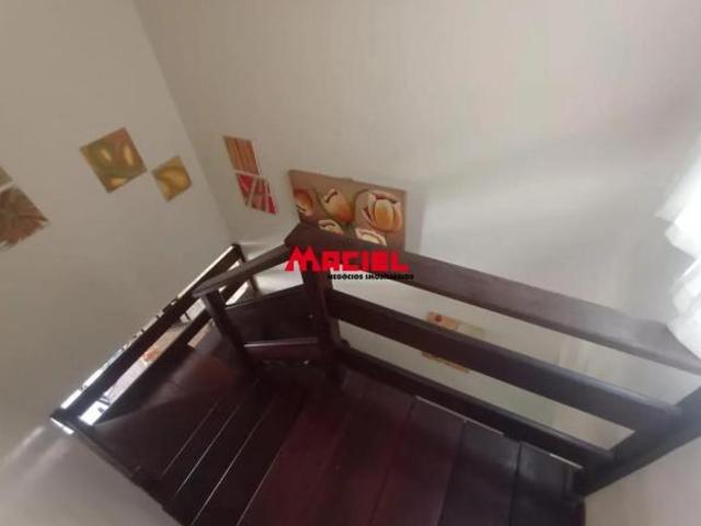Excelente Sobrado em condominio fechado no Residencial Jardim das Flores