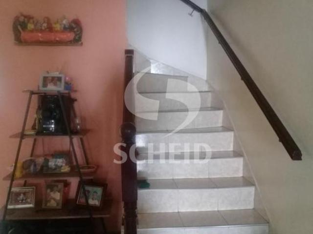 Excelente Sobrado em rua sem saída a venda com 100m², 02 Dts, 01 garagem, próximo a faculdade Osec