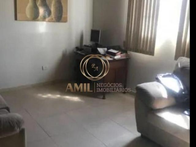 Excelente sobrado geminado no Jardim Alvorada, São José dos Campos. 3 quartos, 2 suítes, 1 sala, 2 b