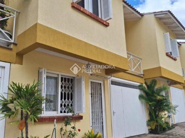 EXCELENTE SOBRADO JUNTO A AVENIDA CAVALHADA