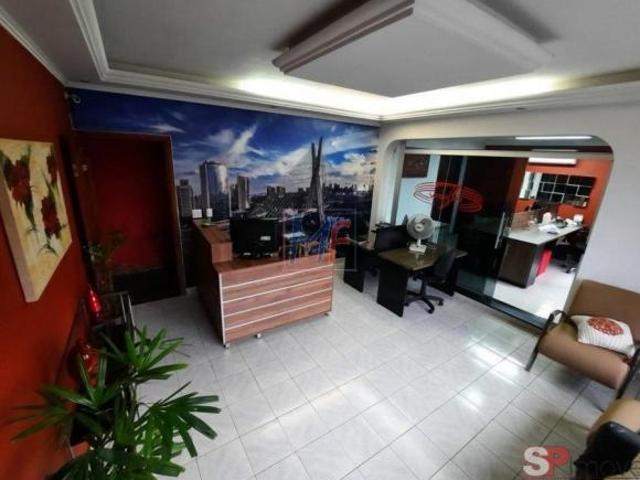 Excelente sobrado na Vila Formosa, com 326m² a.u 5 dormitórios 2 suítes, sala, cozinha, área de