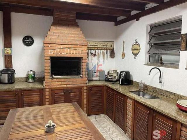 Excelente sobrado na Vila Liviero, 125m² a.u 3 quartos 2 suítes, sala, copa, cozinha, lavanderia