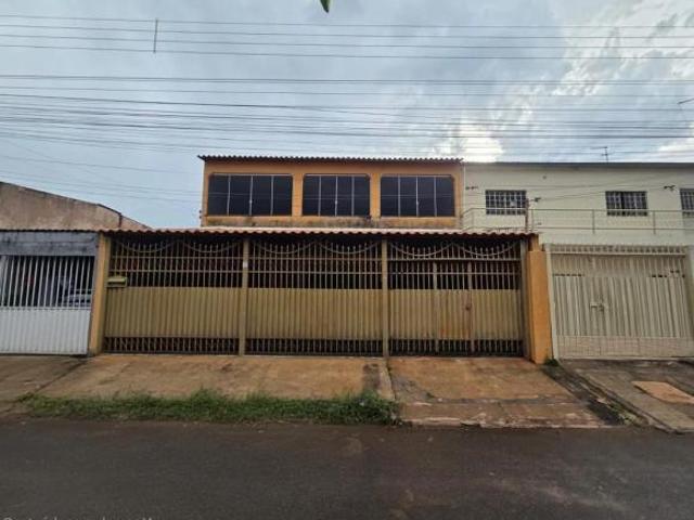 Excelente Sobrado na QNR 01 ACEITA FINANCIAMENTO COM LAUDO TECNICO